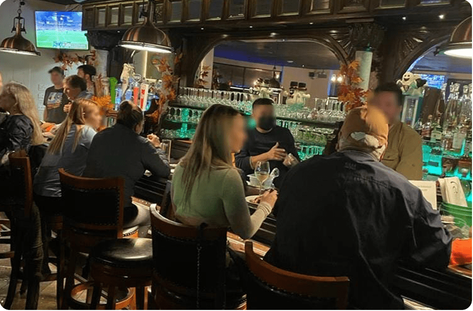 Little Honeycomb Restaurant Bar & Grill is a Restaurant in Winnetka, IL ...